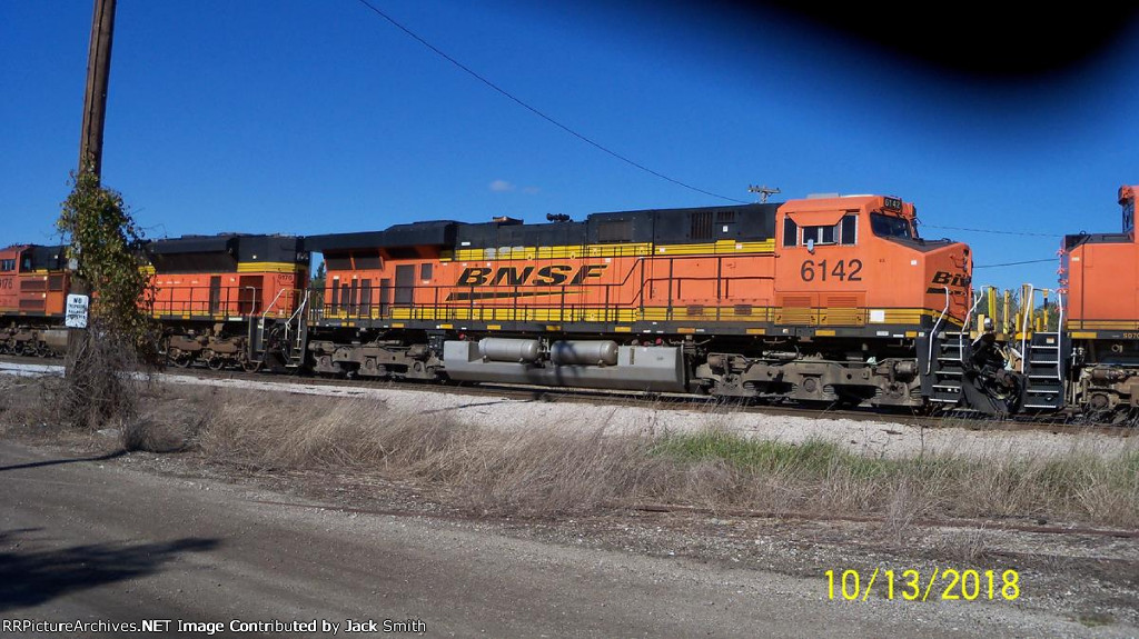 BNSF 6142